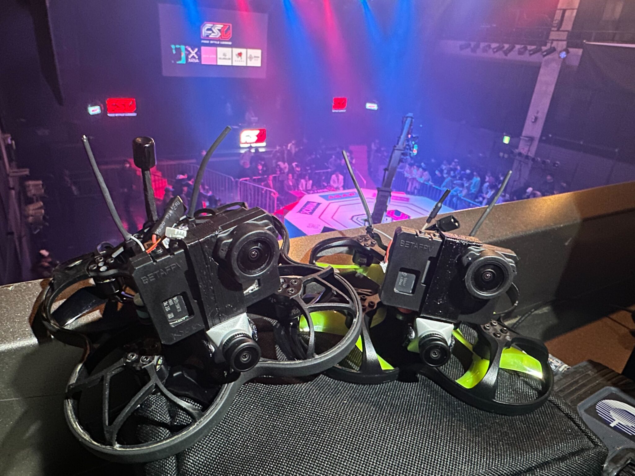 『FSL VOL.2』のシルバースポンサーとしてFPVドローンでの撮影を行いました！ - 株式会社ドローンショー・ジャパン