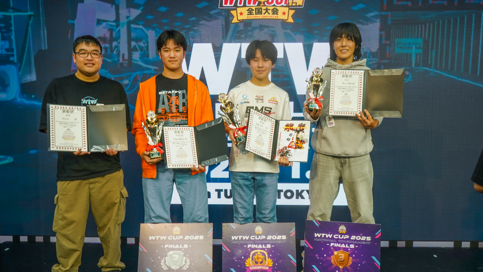 【FPVドローンレース】高校生レーサー・山本悠貴選手がタイニードローンの「WTW全国大会2025」で2連覇達成！ - 株式会社ドローンショー・ジャパン